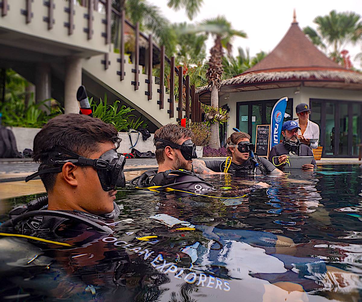 PADI Master Instructor Internship on Koh Tao in Thailand